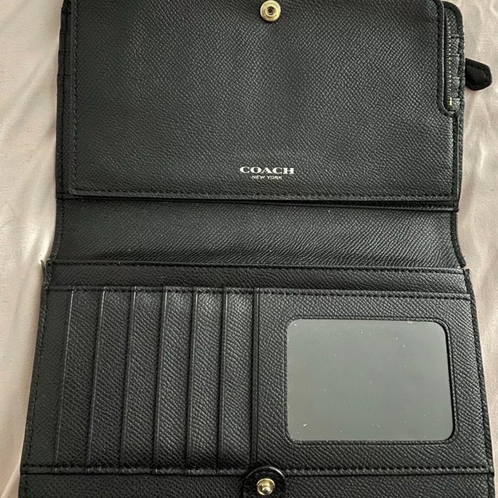 Coach Womens Polished Pebbled Leather Zip Wallet - Gem